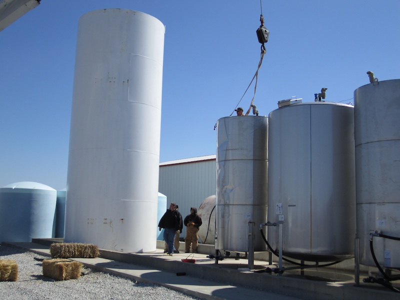 Moving Tanks Into New Containment Area for Blending Bay – BigYield
