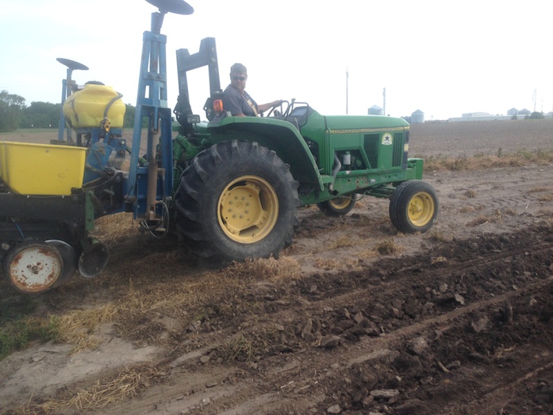 Planting a Soybean Test Plot at The Farm Research Center – BigYield