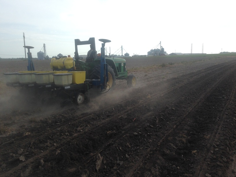 Planting a Soybean Test Plot at The Farm Research Center – BigYield