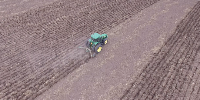 Deep Ripping for Soil Compaction Issues – BigYield